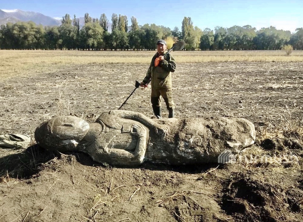 Farmer Discovers Giant Age-old Statue in Potato Field