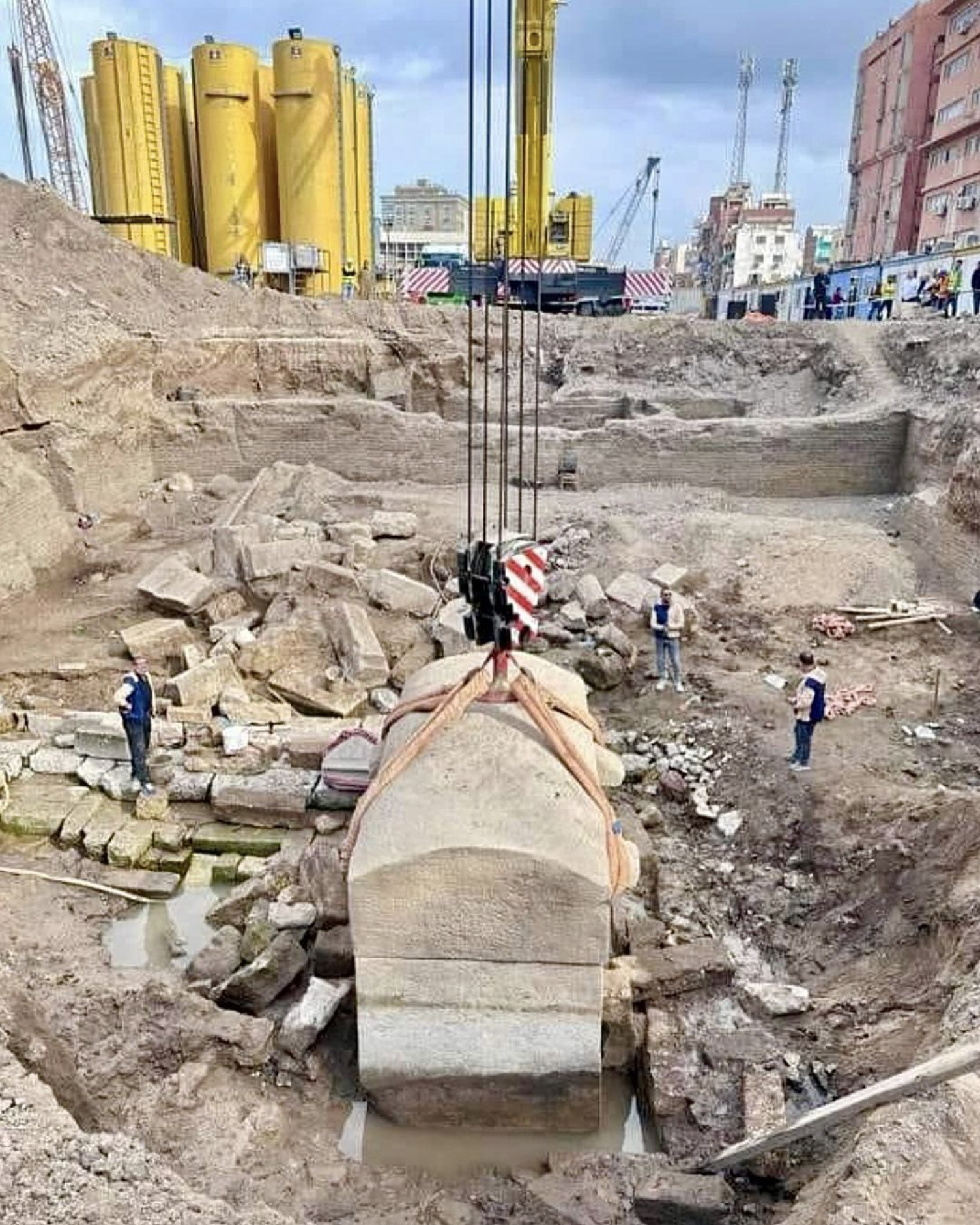 NEW DISCOVERY: Massive Megalith Unearthed in Egypt